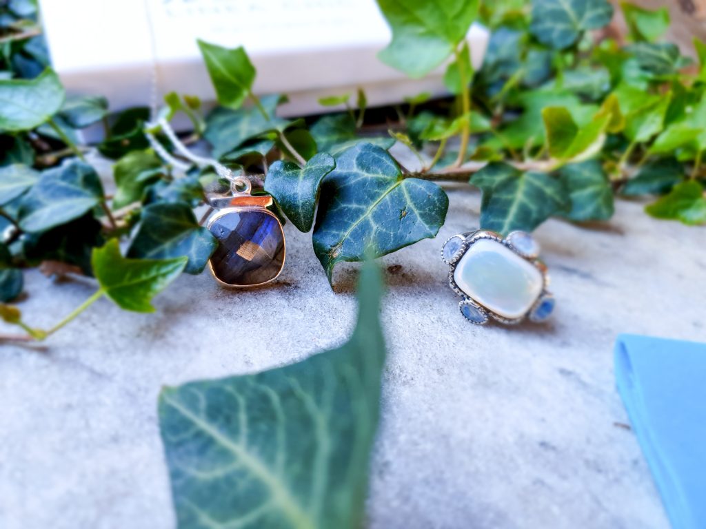 Les bijoux Clio Blue chez Linea Chic, présentation et sélection
