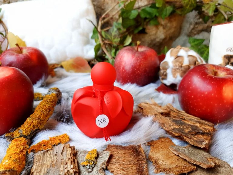 La pomme d'amour gourmande de Nina Ricci : Nina Extra Rouge